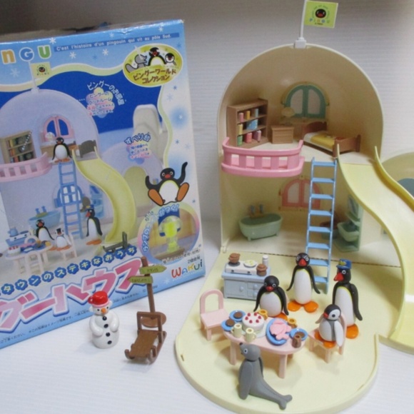 Toys | Pingu Toy Miniature Town House Figure Parents Family Pinga Robby ...